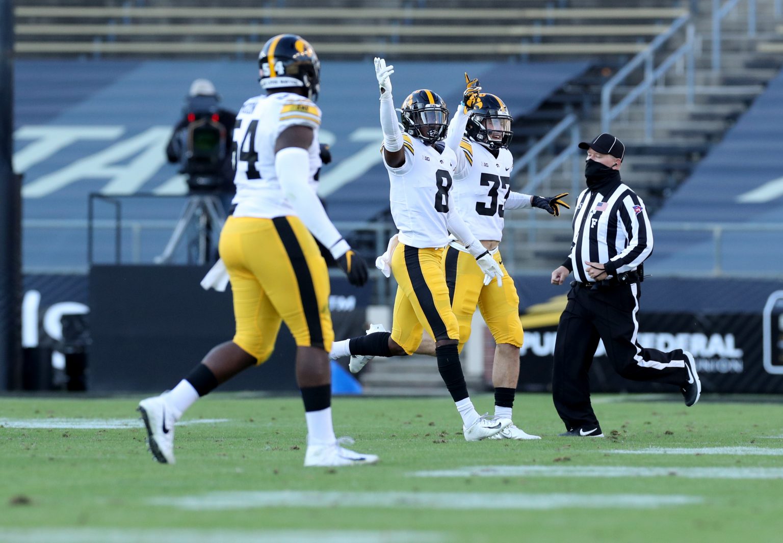 Alaric Jackson and Matt Hankins providing much-needed leadership as ...