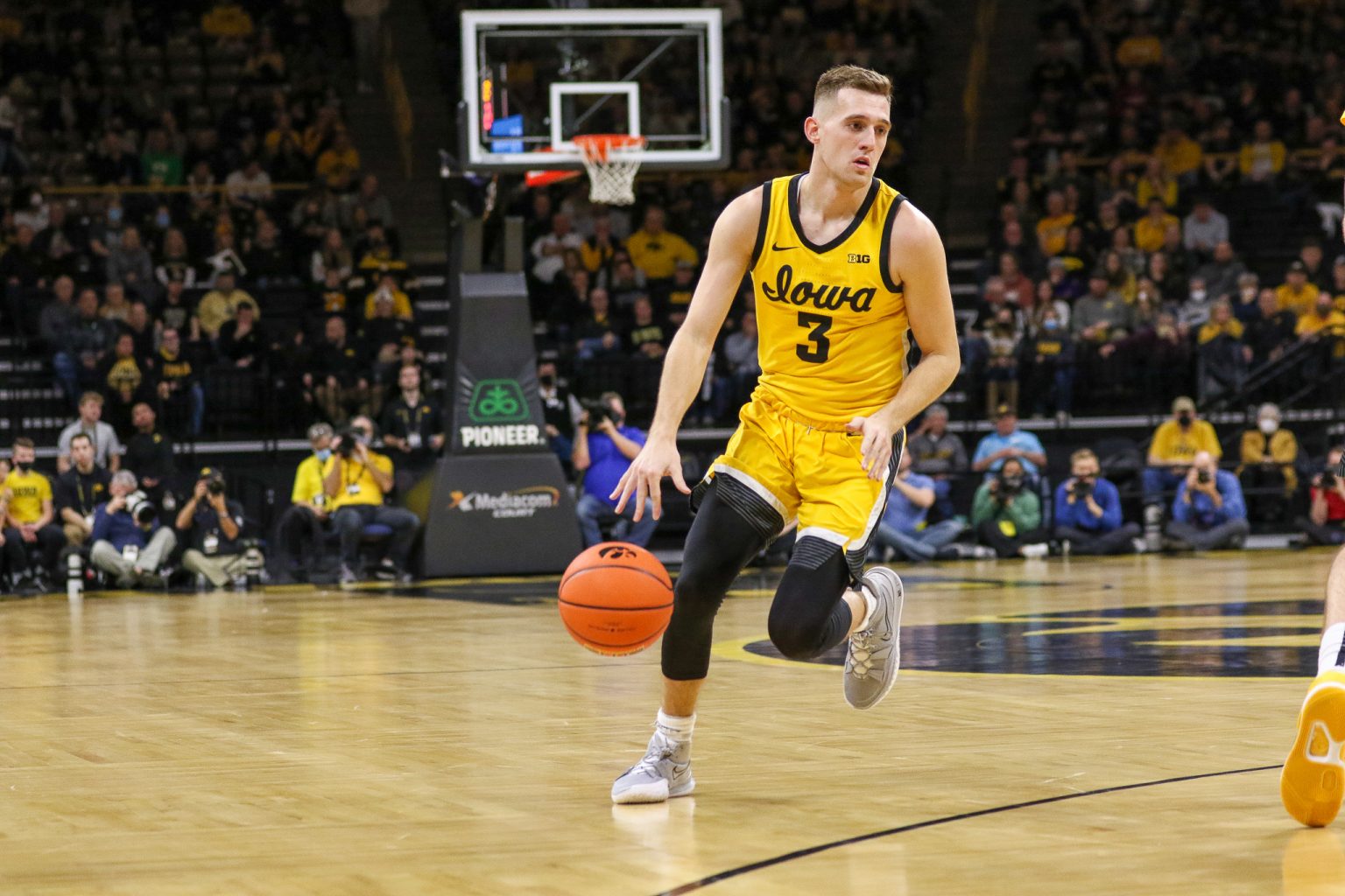 Kris Murray making strong case to be a starter for Iowa - Hawk Fanatic