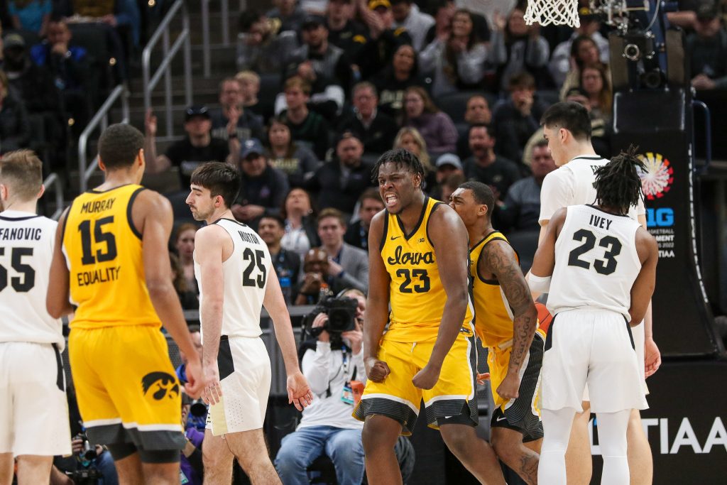 Hawkeye Men's Basketball - University of Iowa News | HawkFanatic - Pat ...