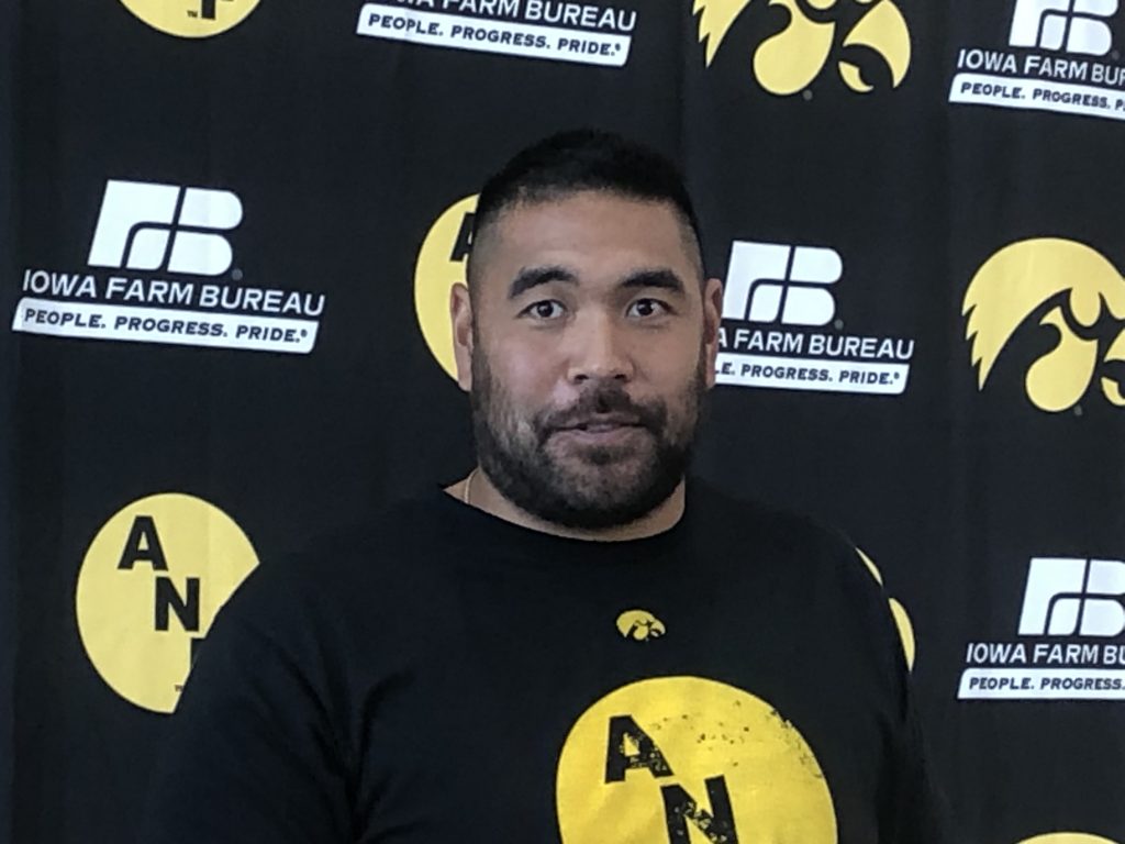 Former Iowa tight end Tony Moeaki newest ANF Wall honoree - Hawk Fanatic