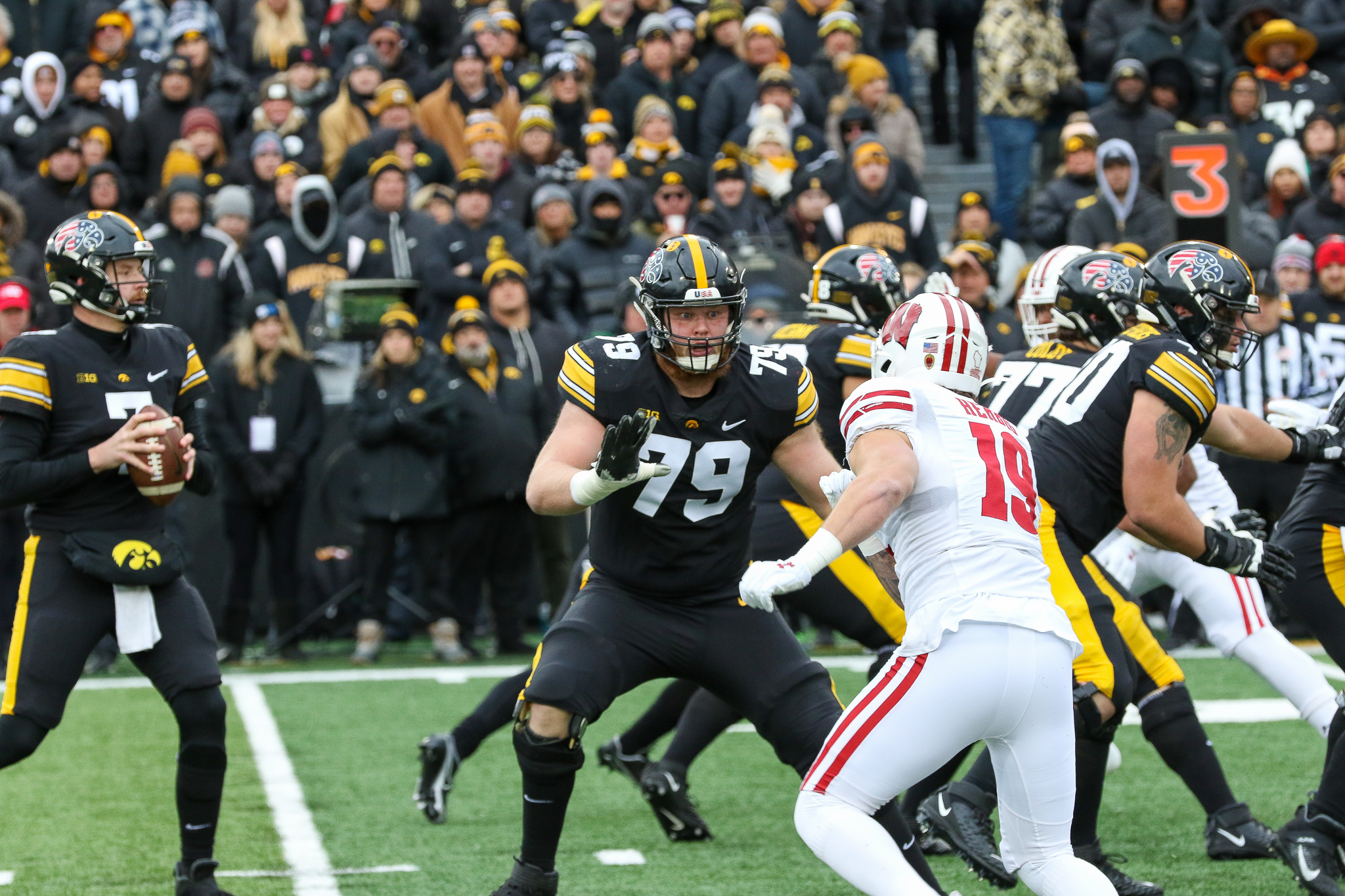 Defense, special teams carry Iowa to 24-10 victory over Wisconsin ...