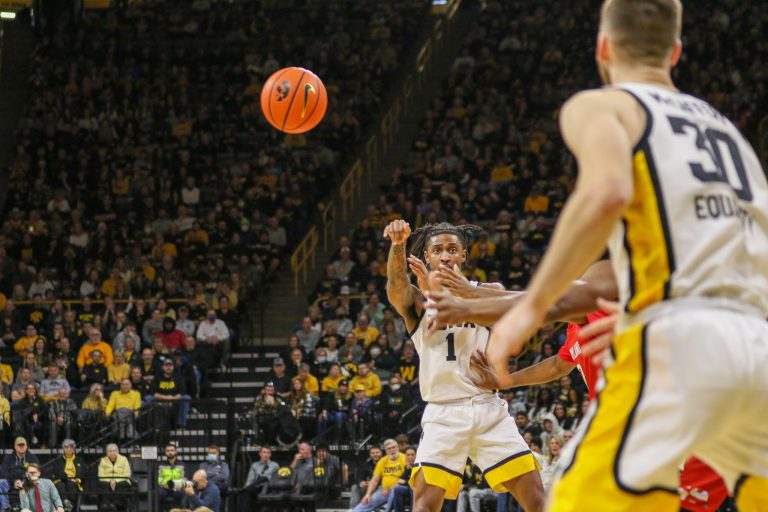 Hawkeye Men's Basketball - University of Iowa News | HawkFanatic - Pat ...