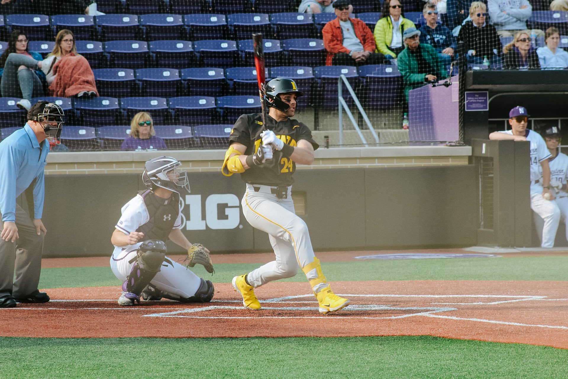 Iowa baseball crushes Northwestern 15-3 in series opener - Hawk Fanatic