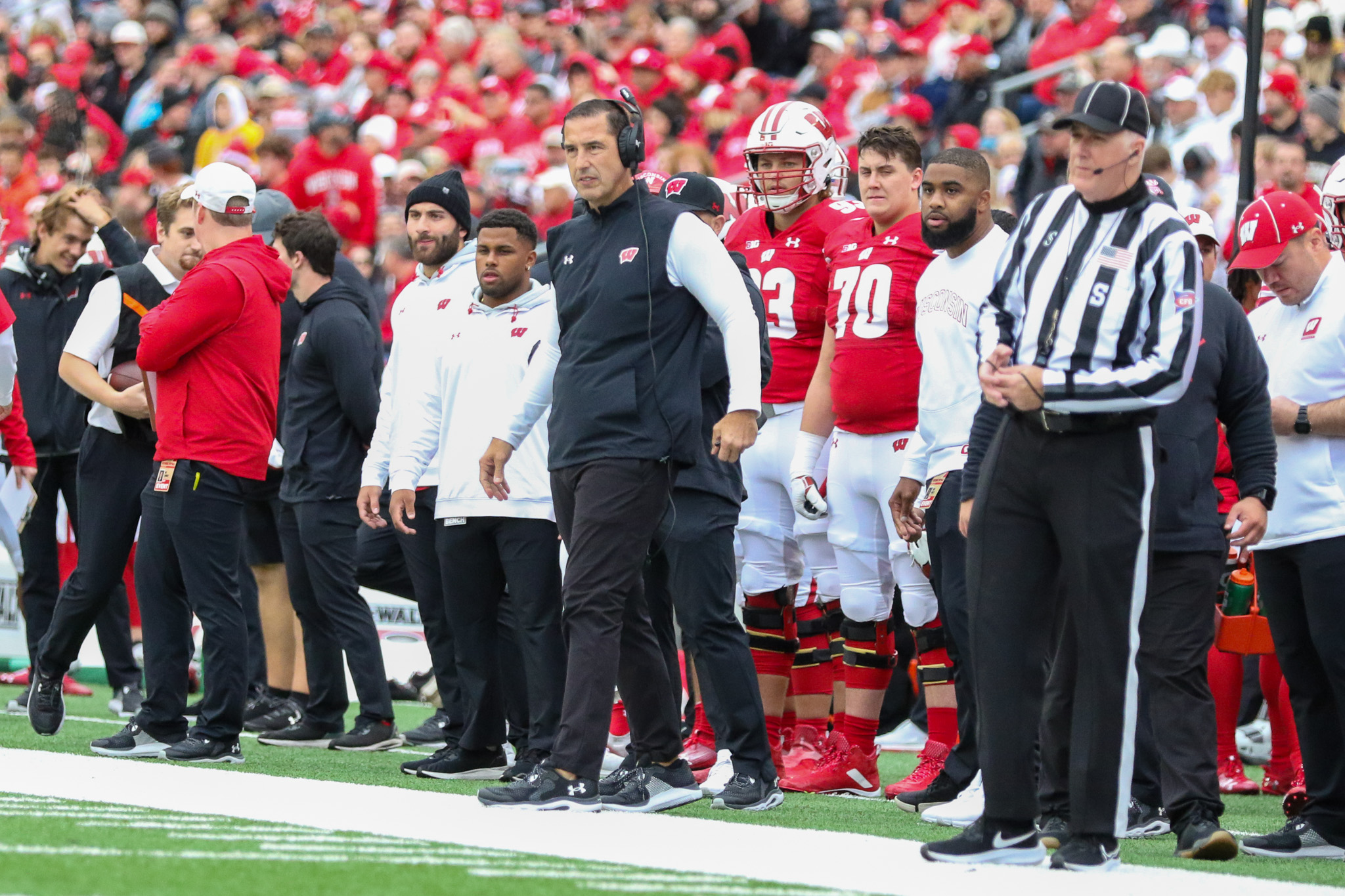Wisconsin vs. Iowa; which team has advantage at each position - Hawk ...