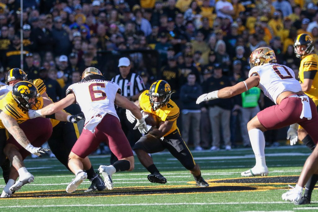 Iowa RB Leshon Williams named preseason candidate for 2024 Doak Walker ...