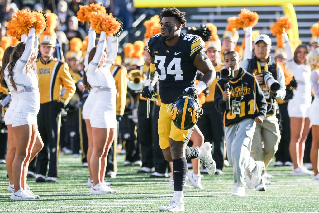 Iowa Lb Jay Higgins Named Phil Steeles Preseason Defensive Player Of