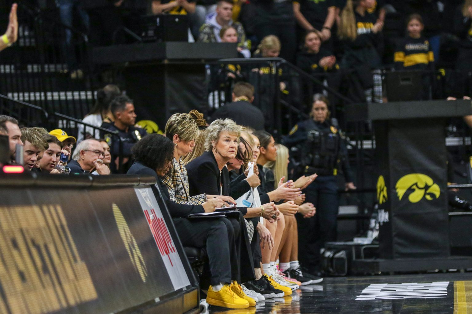 Lisa Bluder leaves on top, on her terms and as Hawkeye legend - Hawk ...