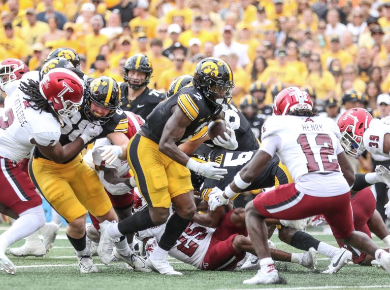Iowa overcomes uninspiring first half to defeat Troy 38-21 at Kinnick ...