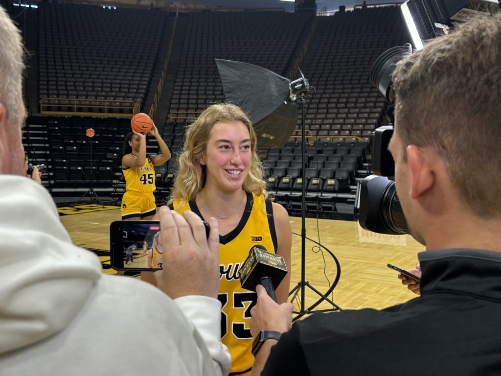 Amazing how well Lucy Olsen fits in with Iowa women's basketball ...