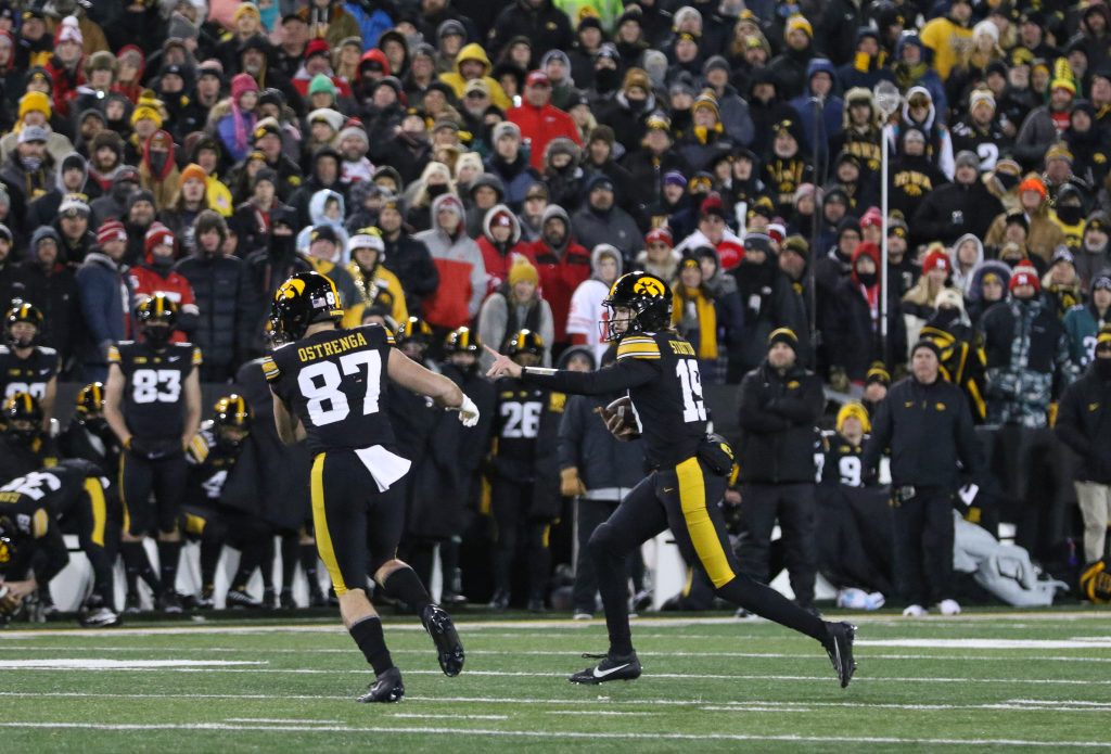 Jackson Stratton Comfortable at Iowa - Hawk Fanatic