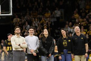 HF TV: No. 22 Raised into Rafters - Hawk Fanatic