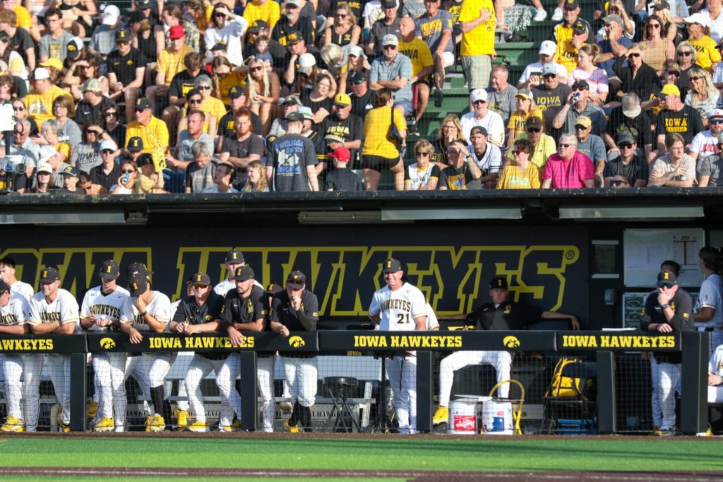 Iowa baseball falls to No. 5 Oregon 10-0 in seven innings at Duane ...