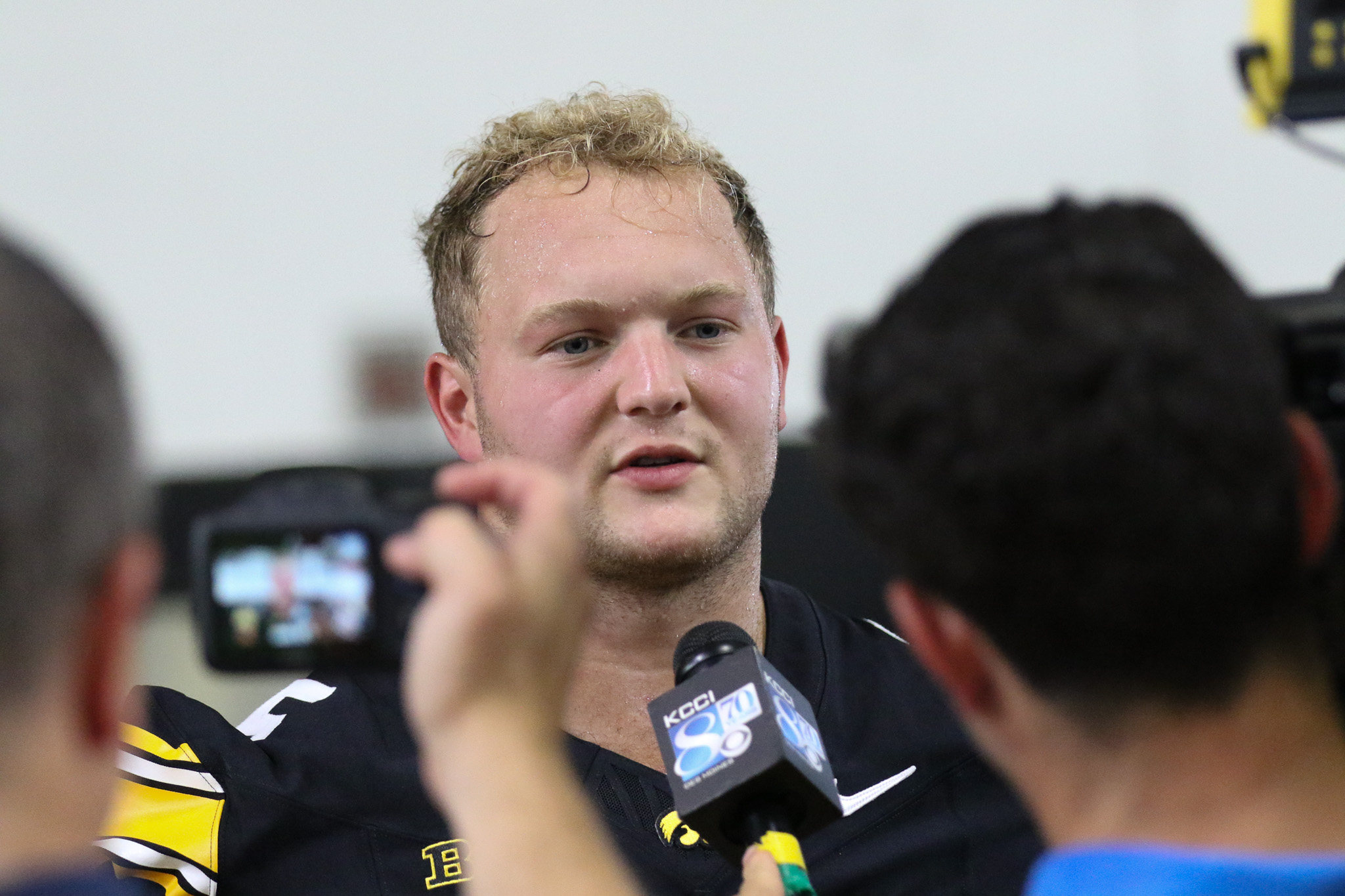 Iowa defensive tackle Aaron Graves named to 2025 Chuck Bednarik Award ...