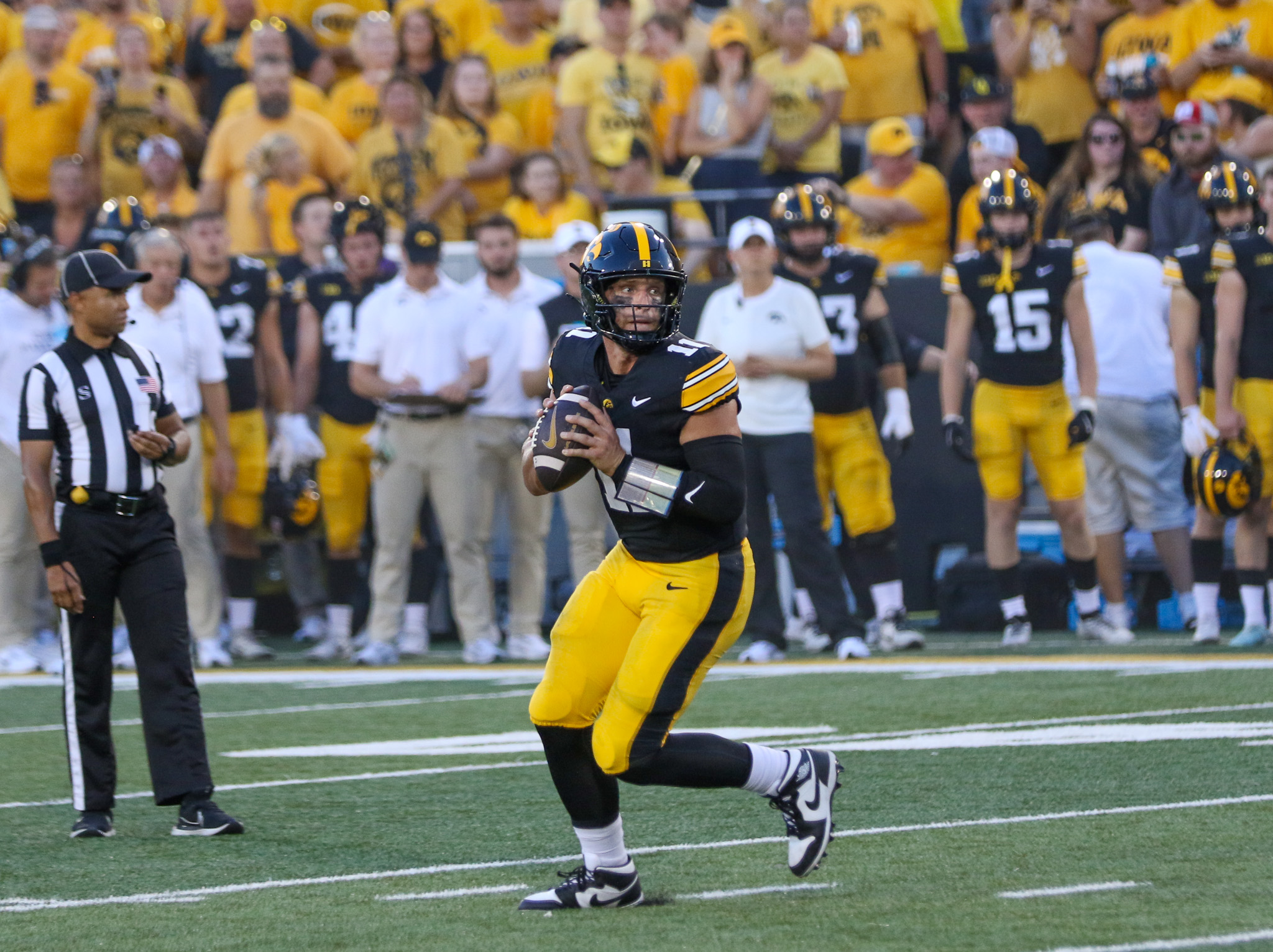 Iowa dealing with yet another injured quarterback - Hawk Fanatic
