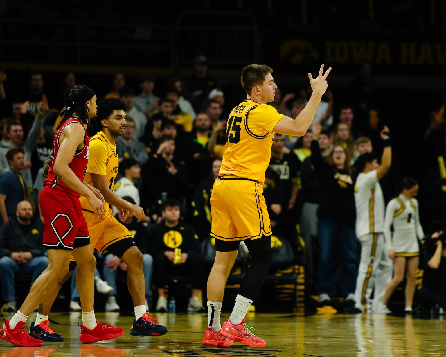 Iowa men crush SEMO 99-70 to improve to 4-0 under Ben McCollum - Hawk ...