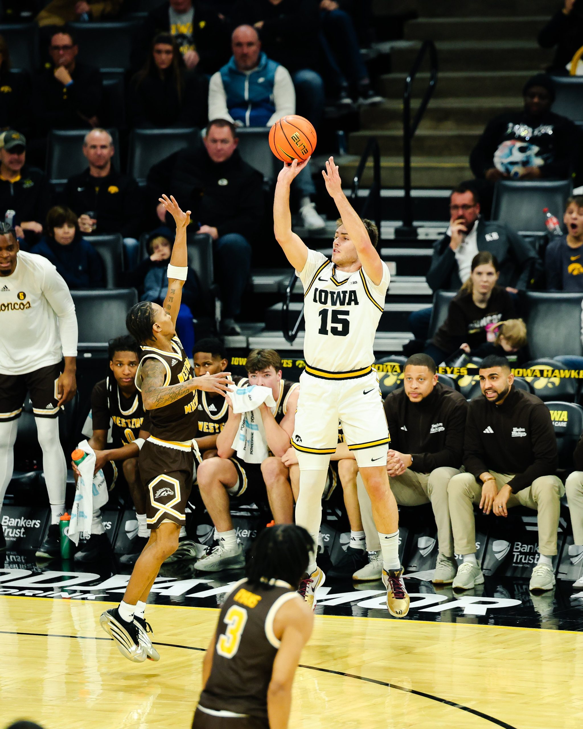 Iowa senior guard Brendan Hausen certainly passing character test ...