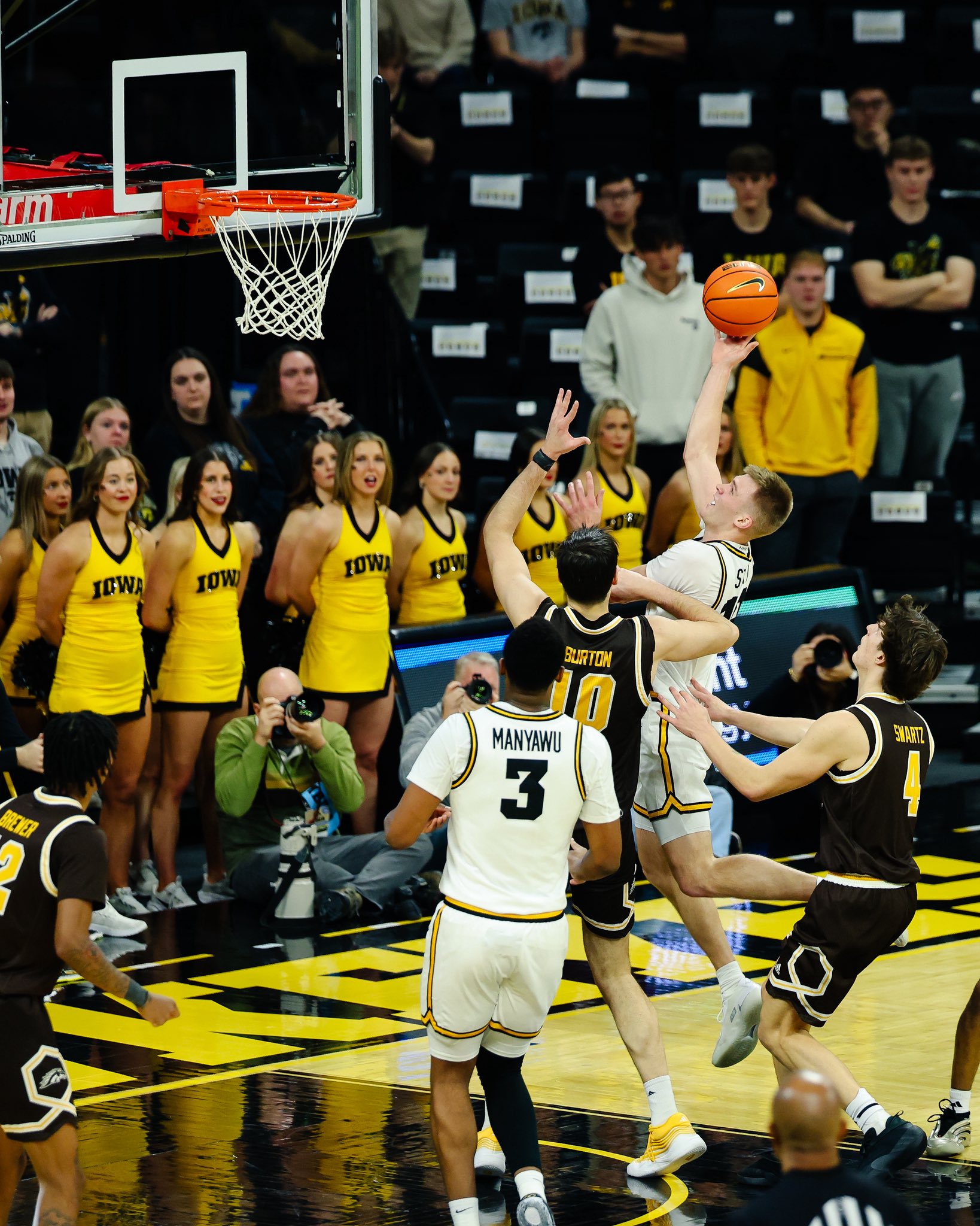 Iowa men host UMass Lowell Monday in final nonconference game - Hawk ...