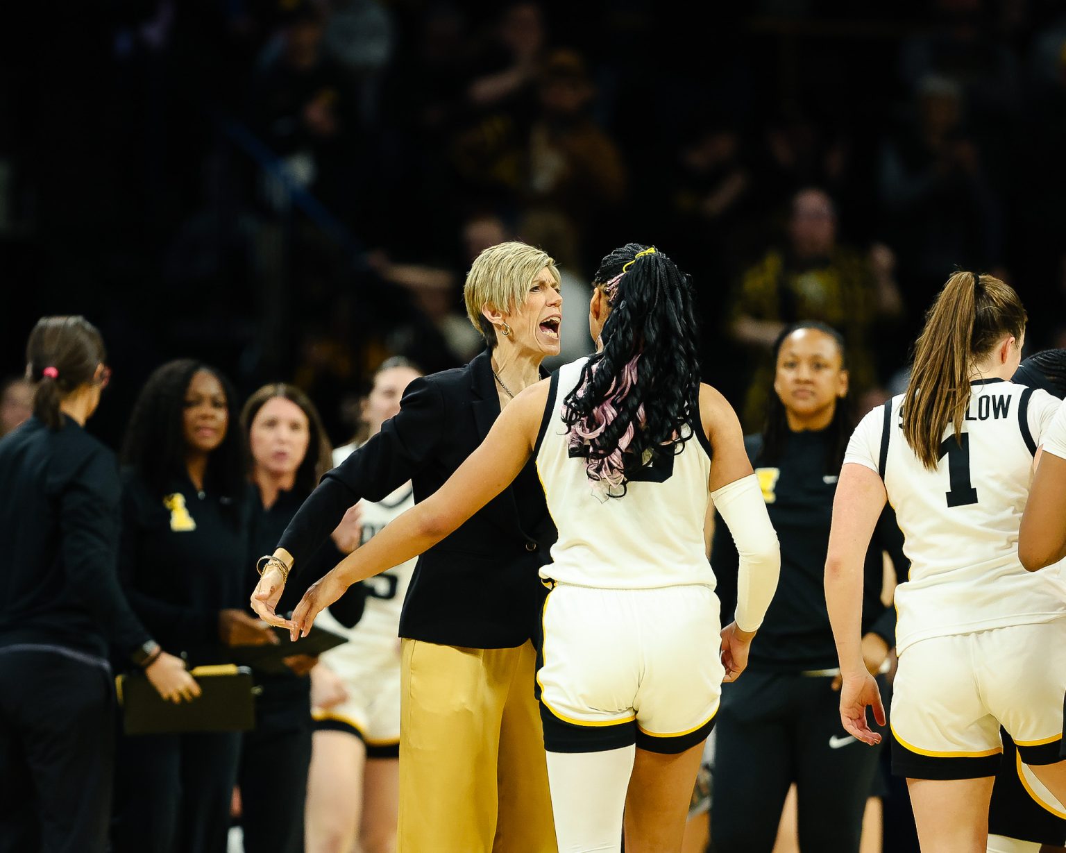 Hannah Stuelke's elbow injury concern for Iowa head coach Jan Jensen ...