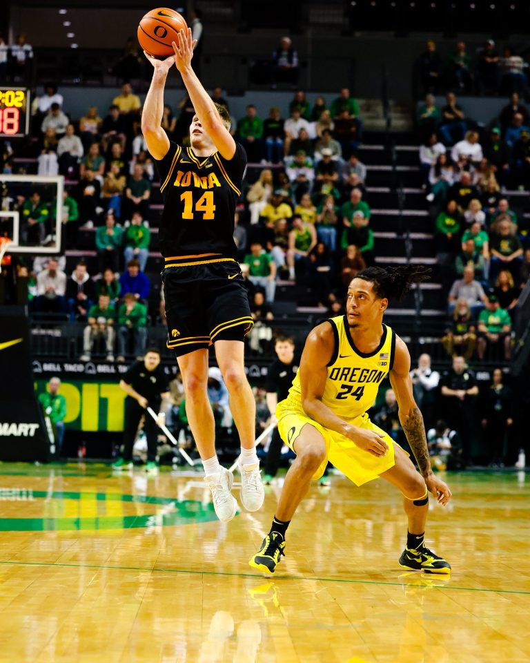 Hawkeye Men's Basketball - University of Iowa News | HawkFanatic - Pat ...
