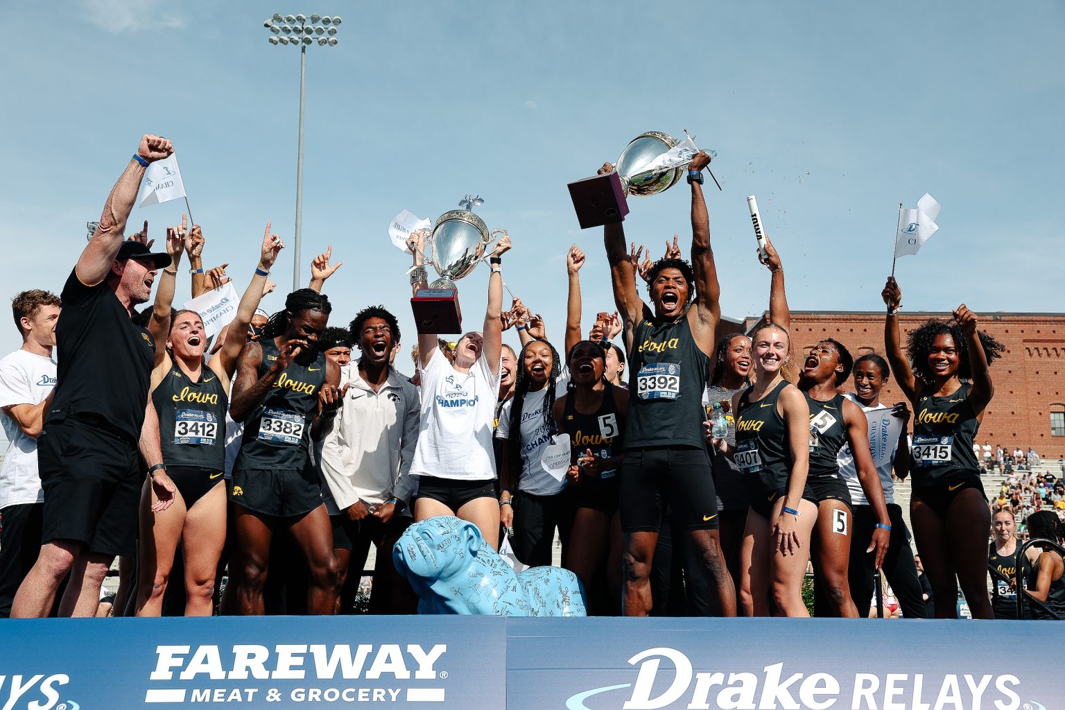 Iowa track and field sweeps team titles at 2026 Drake Relays - Hawk Fanatic
