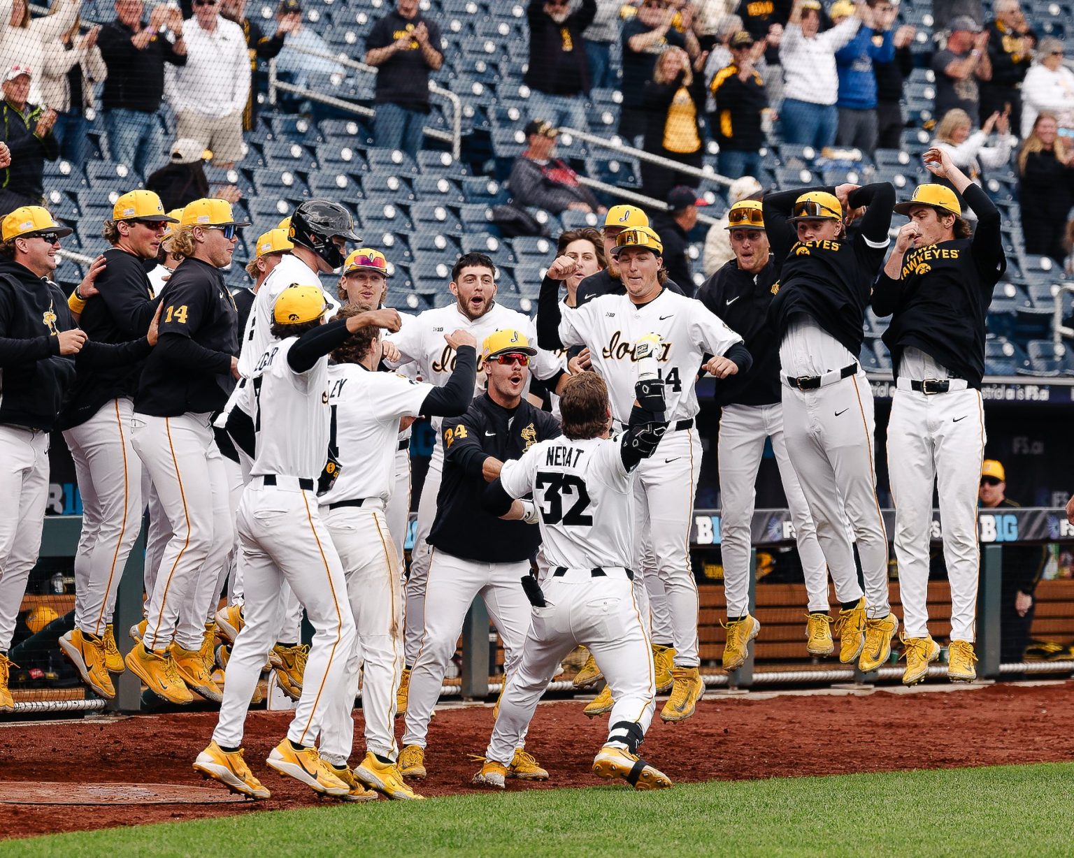 Iowa baseball overcomes early 4-run deficit to defeat Illinois 10-6 in ...